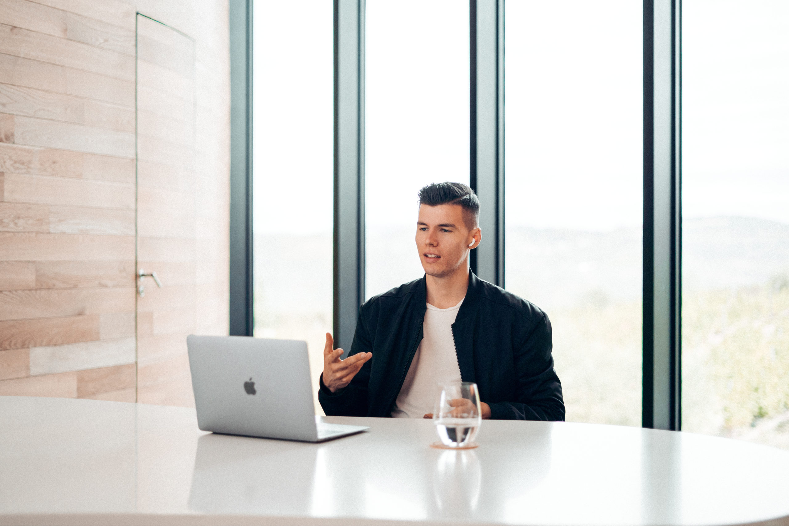 Moritz Winter - Ad-Creatives für Personal Branding Kampagnen